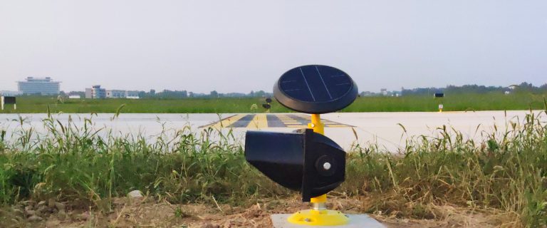 Doublewise® Solar Elevated Runway Guard Light(ERGL) DWSA608 ...
