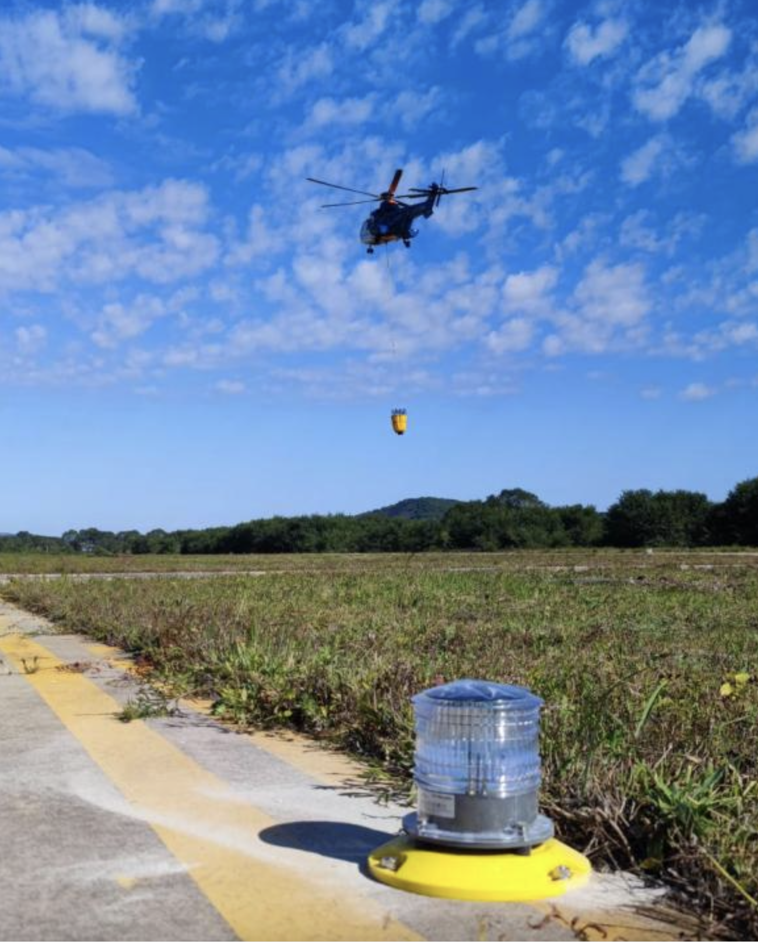 Solar Heliport Perimeter Light – Close Look | Innovation, Solar, Lumination
